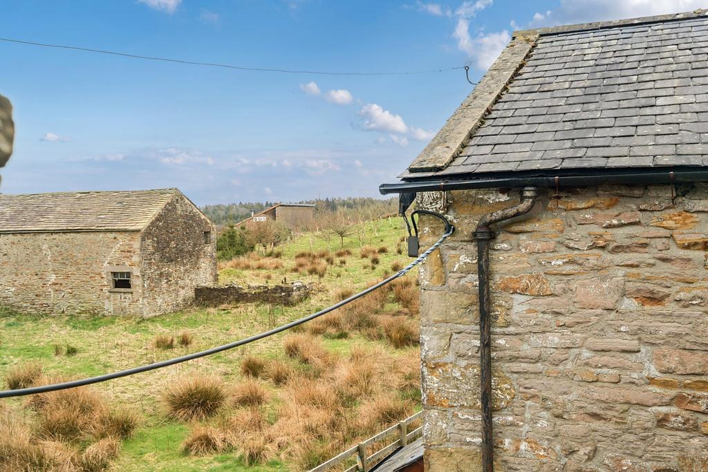 Moor Cottage, Hutton Roof, LA6 2PE 2 bed cottage for sale - £210,000