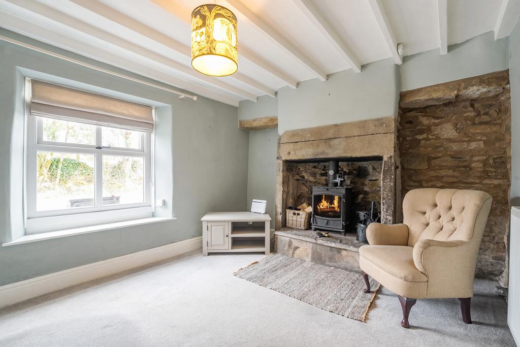 Moor Cottage, Hutton Roof, LA6 2PE 2 bed cottage for sale - £210,000