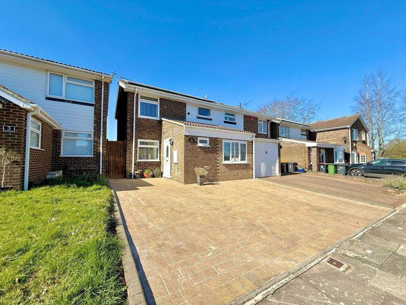 Campian Close, Dunstable 3 bed semi-detached house for sale - £375,000
