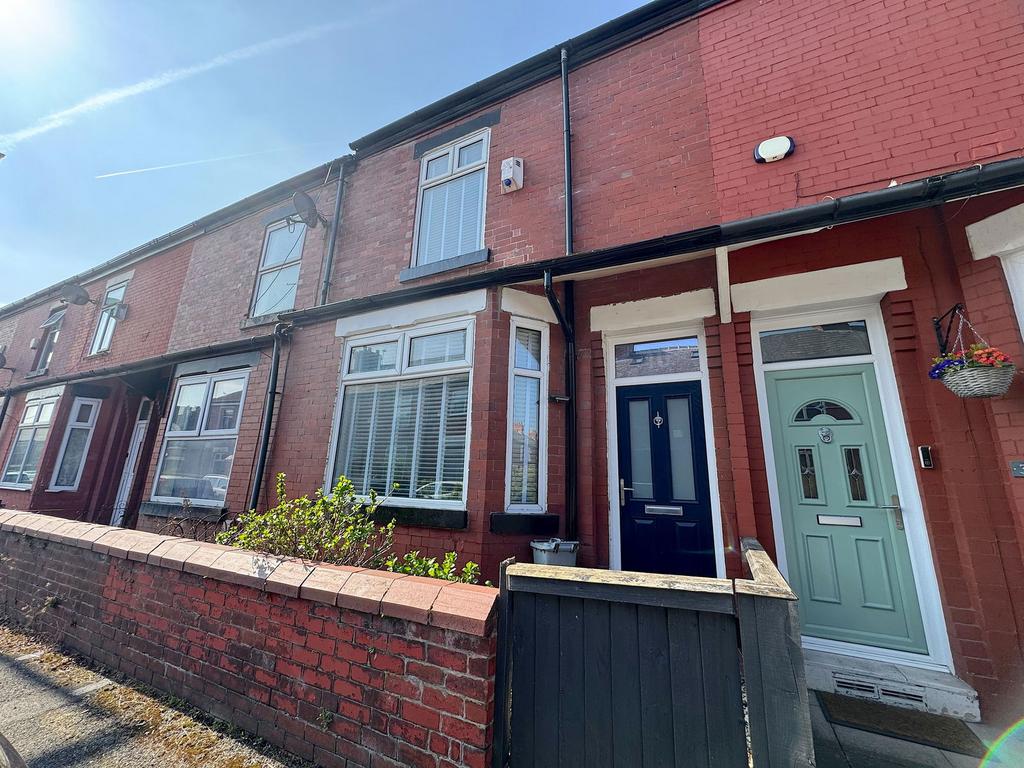 Brook Avenue, Manchester M19 2 bed terraced house for sale - £220,000