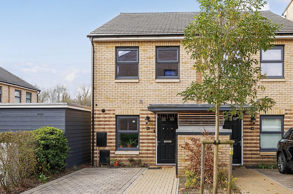 Parchment Close, Mitcham CR4 2 bed semi-detached house for sale - £475,000