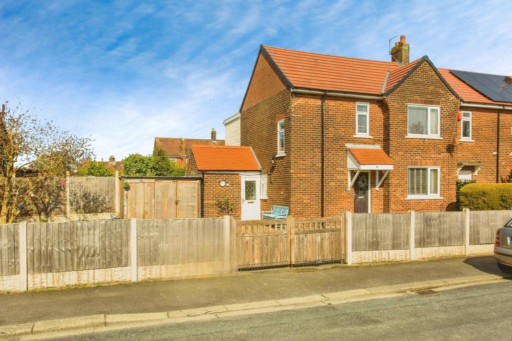 Slaidburn Road, Preston PR2 3 bed end of terrace house - £185,000