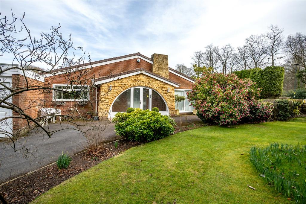 Moor Green Lane, Moseley, Birmingham... 2 bed bungalow - £635,000