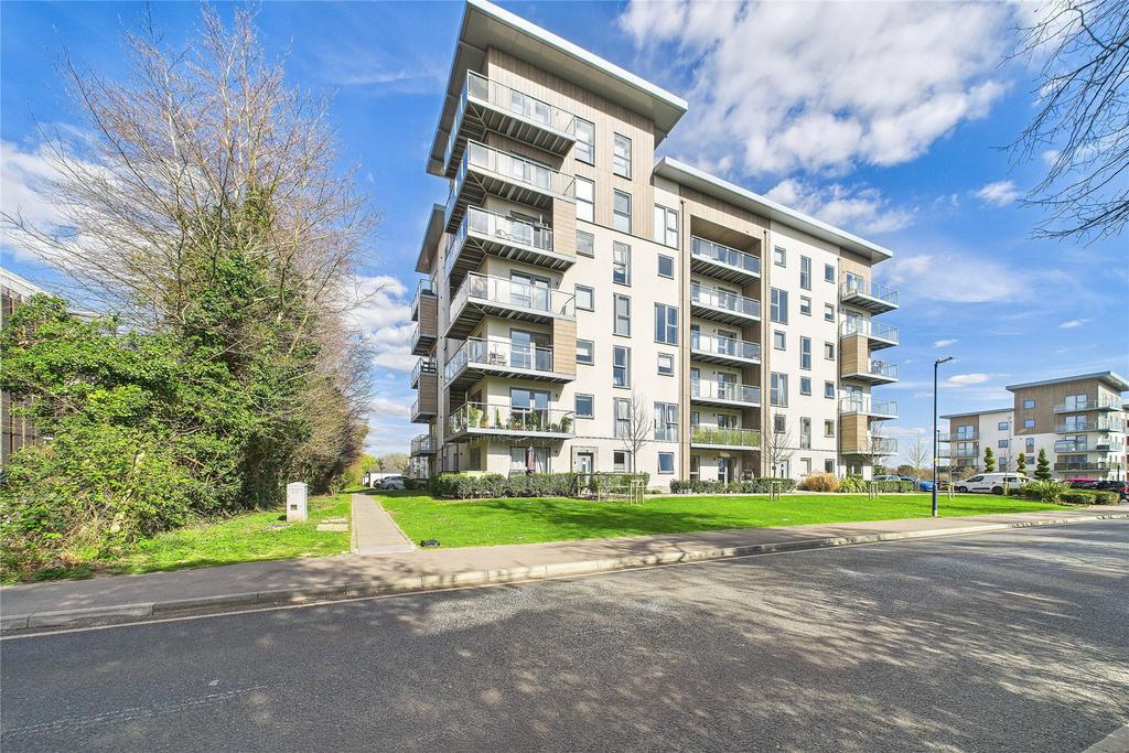 Wallingford Way, Maidenhead... 2 bed apartment for sale - £350,000