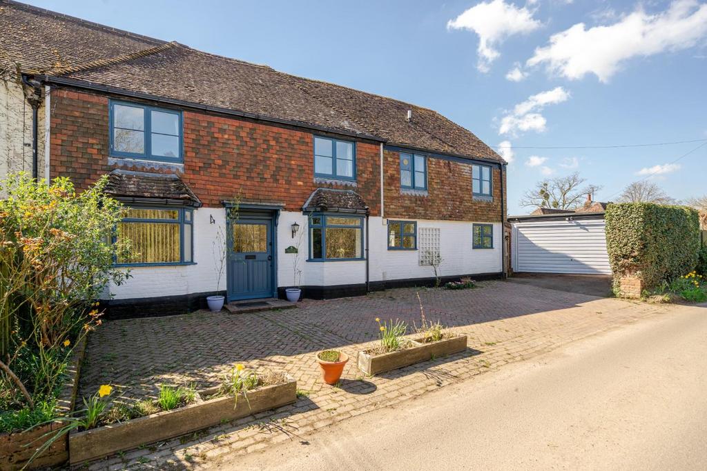 Grove Lane, Hunton, Maidstone 5 bed semi-detached house for sale - £800,000