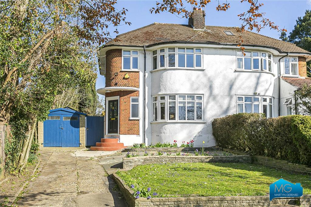 Ashfield Road, London, N14 3 bed semi-detached house - £2,400 pcm (£554 pw)
