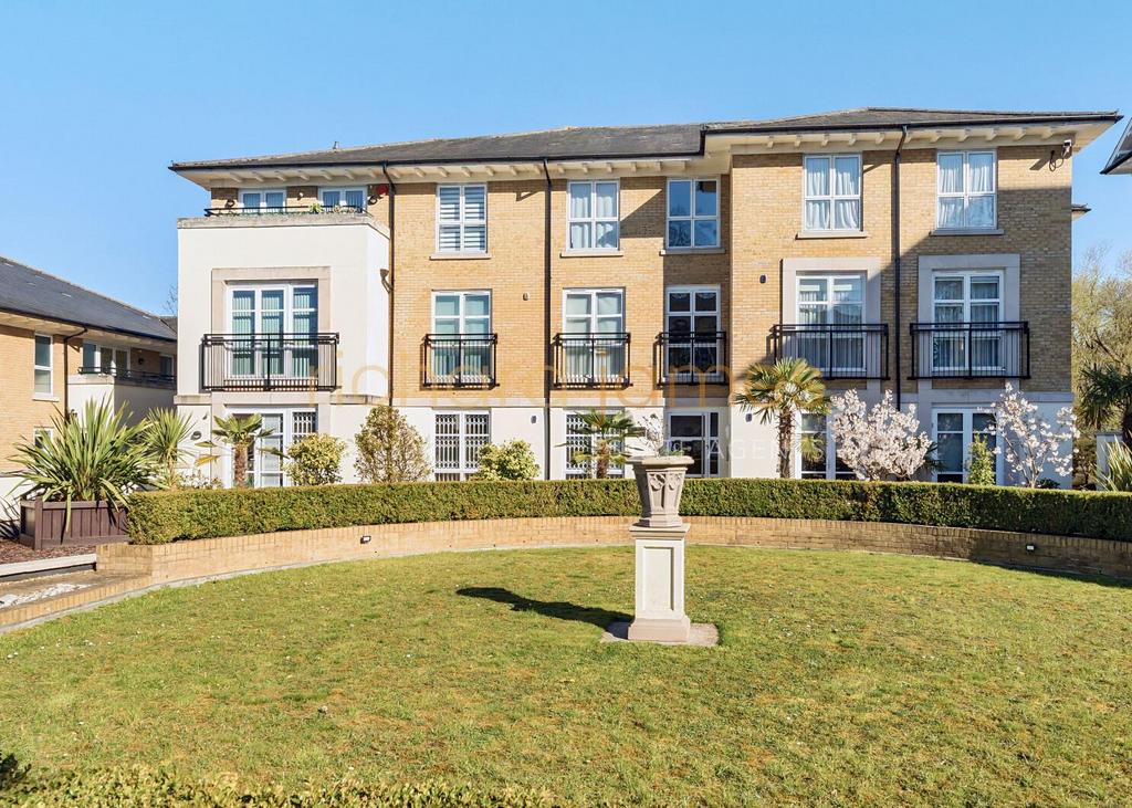 St Vincent's Lane, Mill Hill, NW7 3 bed apartment for sale - £1,100,000