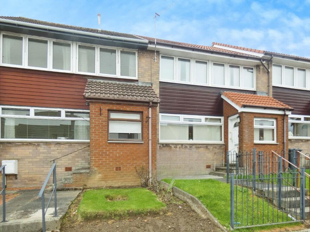 Morrison Avenue, Stevenston KA20 3 bed terraced house for sale - £69,000