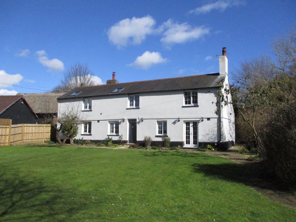 Saunders Lane, Canterbury CT3 4 bed house - £2,150 pcm (£496 pw)