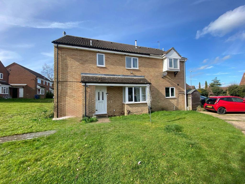 Ferndown Drive, Godmanchester, PE29 2 bed cluster house - £975 pcm (£ ...