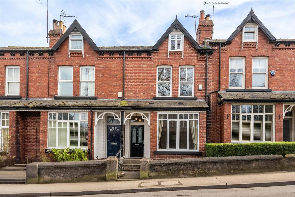 Highfield, Wetherby LS23 3 bed terraced house - £390,000