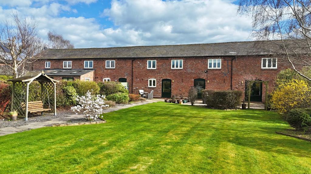 Shrewbridge Walk, Baddington Lane... 4 bed barn conversion for sale - £ ...