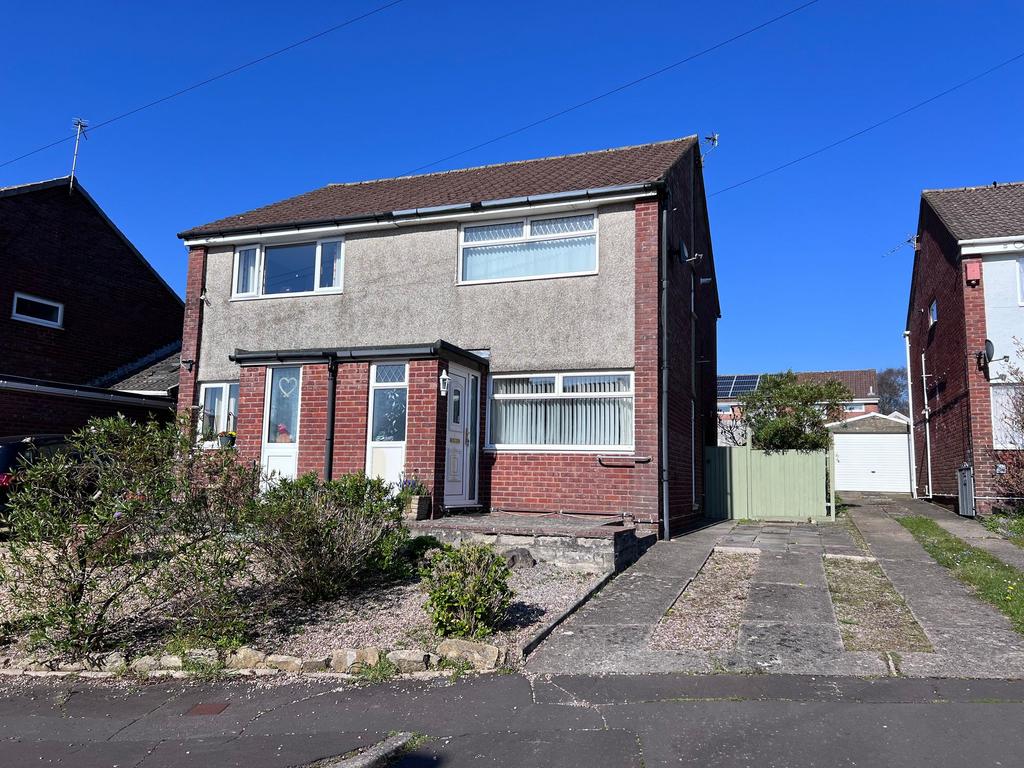 Coed-Y-Capel, Barry, CF62 2 bed semi-detached house - £200,000