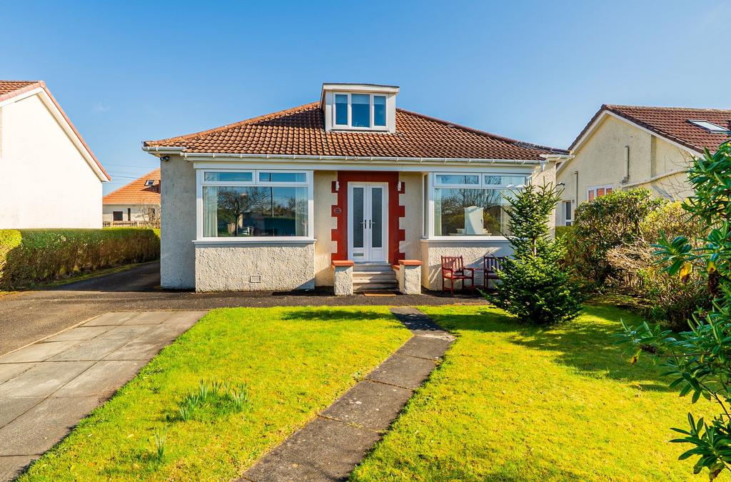 Cardross Road, Helensburgh, G84 3 bed detached bungalow for sale - £307,000