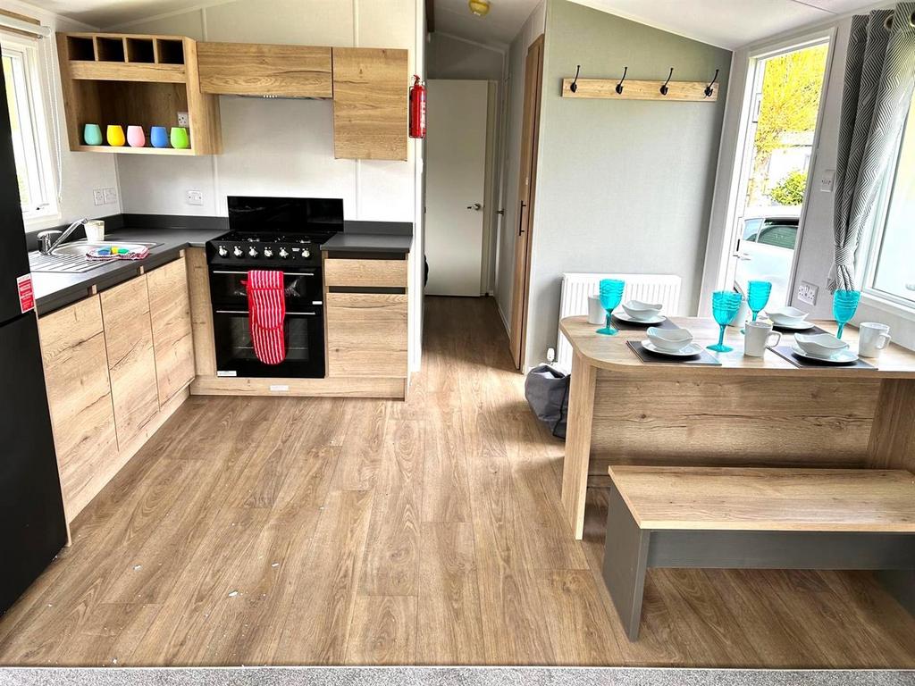 Wold View Country Park Pelham Road... 2 bed mobile home for sale - £44,995