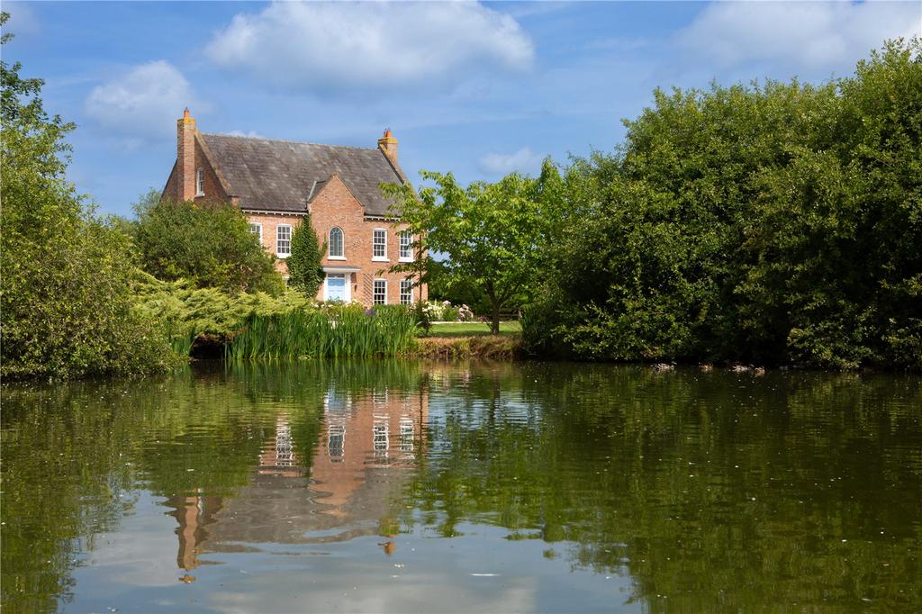 Hatton Hall Lane, Hatton Heath... 4 bed detached house for sale - £ ...