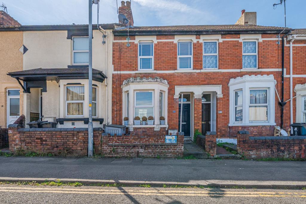 Town Centre, Swindon, SN1 3 bed terraced house - £1,300 pcm (£300 pw)
