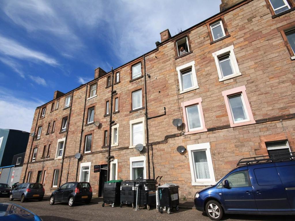Peffer Bank, Craigmillar, Edinburgh... 1 bed flat - £825 pcm (£190 pw)