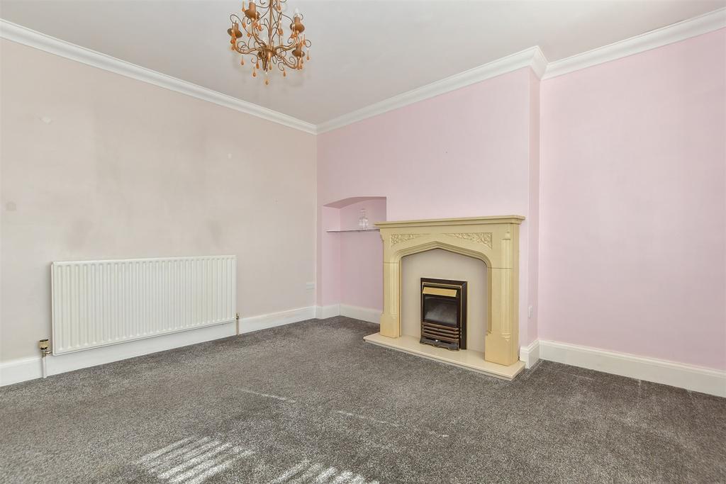 Motney Hill, Rainham, Gillingham, Kent 3 bed detached house for sale ...