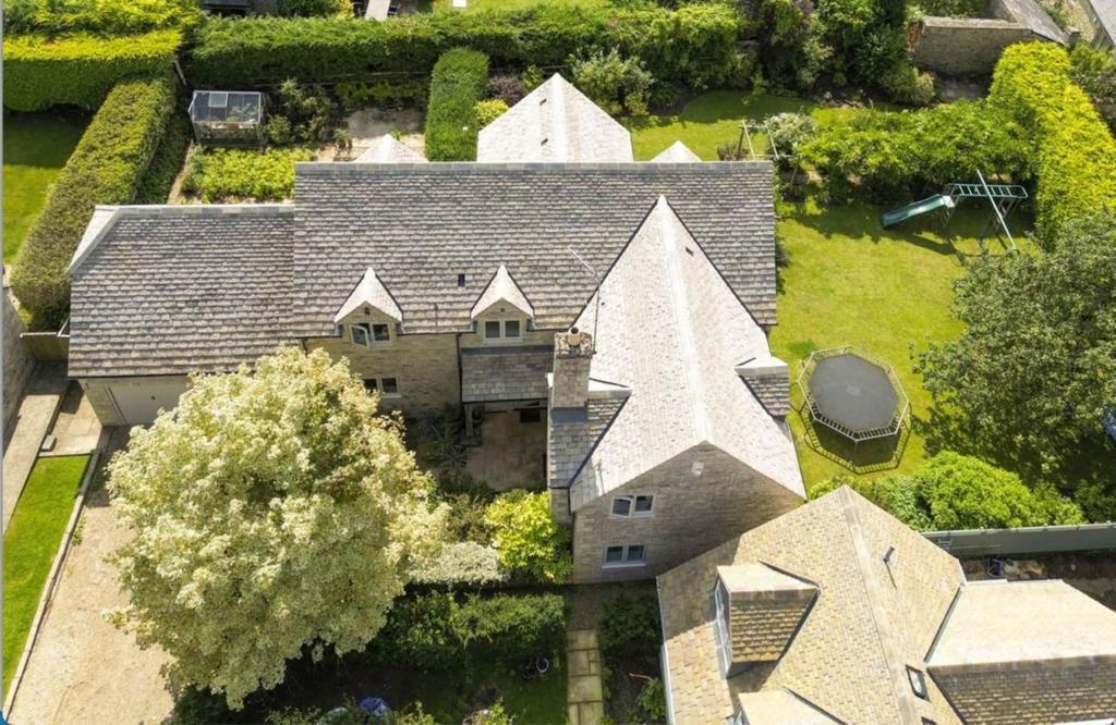 Manor Farm Close, Kingham 5 bed detached house for sale - £1,250,000