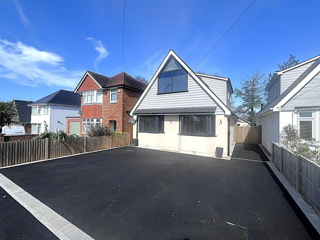Pound Lane, Oakdale, POOLE, BH15 4 bed detached house for sale - £600,000