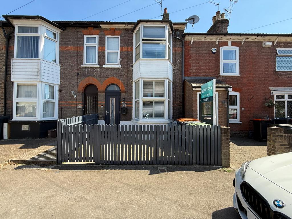 King Street, Dunstable LU5 3 bed terraced house - £325,000