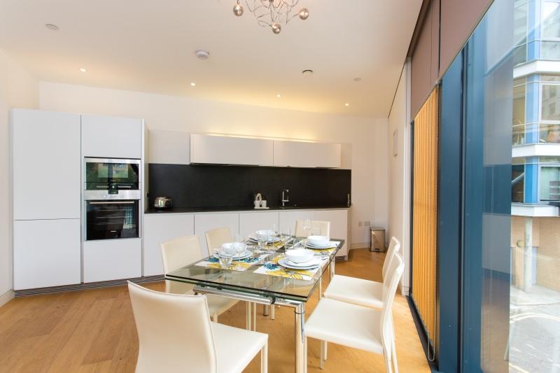 NEO Bankside, Holland Street, London SE1 2 bed apartment - £4,000 pcm ...