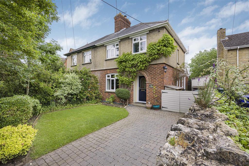 Station Road, Launton, Bicester 2 bed semi-detached house for sale - £ ...