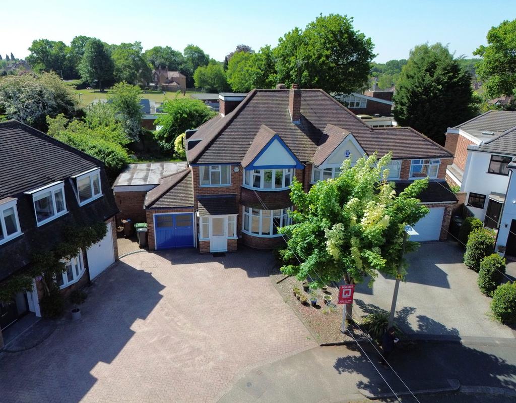 Wellington Grove, Solihull 3 bed semi-detached house for sale - £500,000