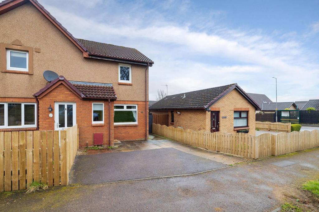 23 Canmore Park, Stonehaven, AB39 2WH 2 bed semi-detached house for ...