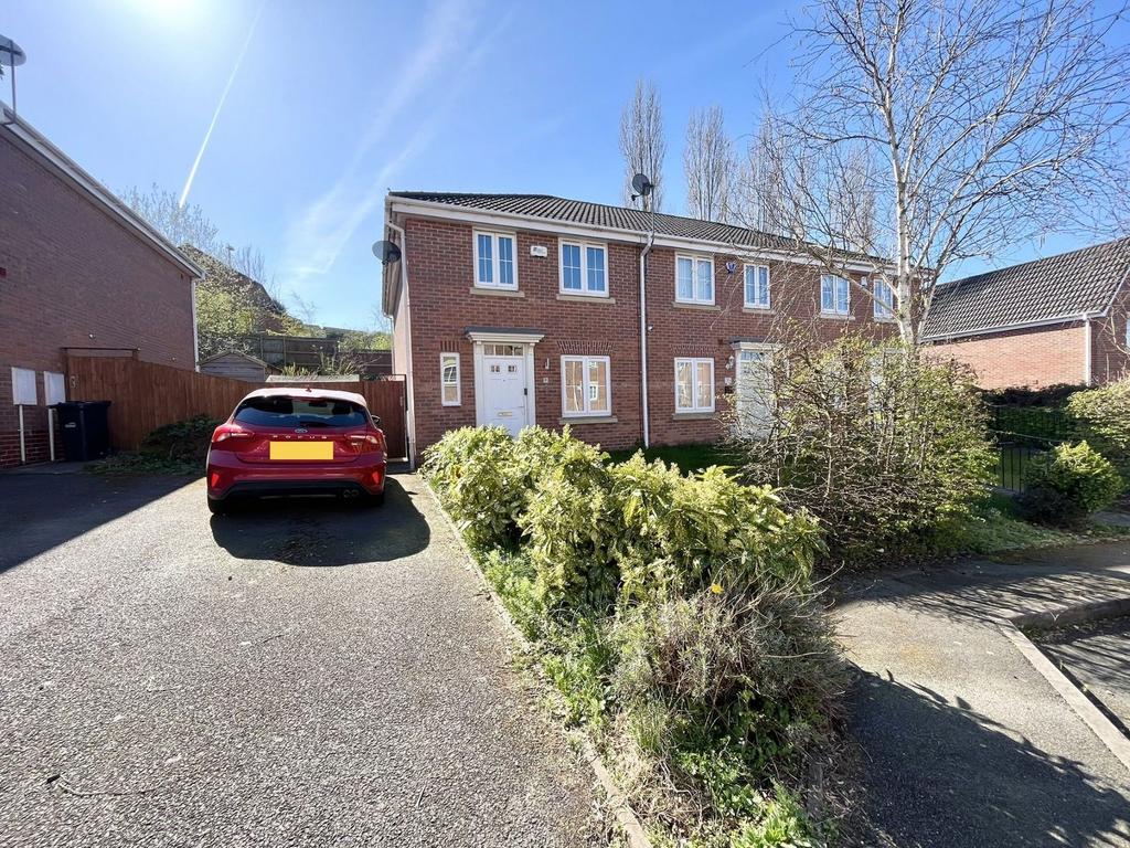 The Breeze, Brierley Hill DY5 3 bed end of terrace house for sale - £ ...