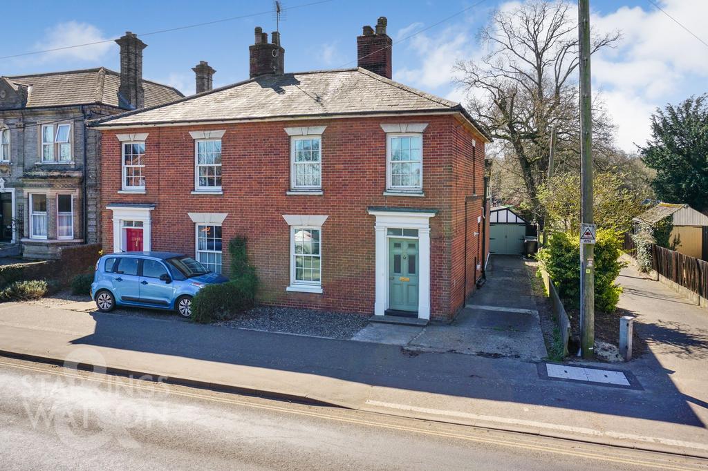 Victoria Road, Diss 3 bed semi-detached house for sale - £325,000