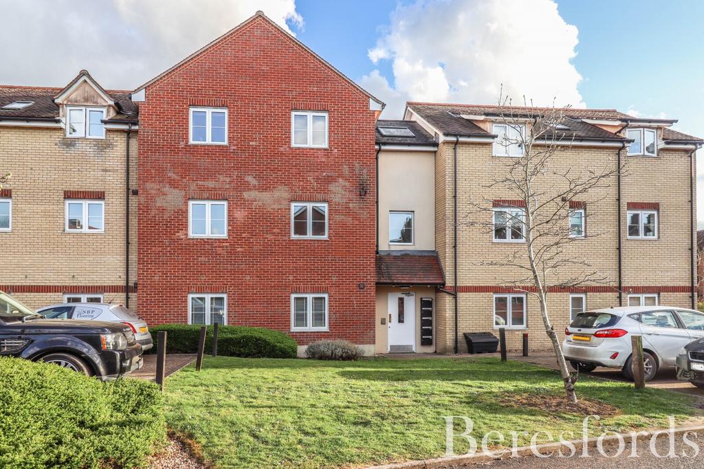 Haslers Lane, Dunmow, CM6 2 bed apartment for sale - £200,000