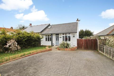 Bromstone Road, Broadstairs, Kent 2 bed detached bungalow - £325,000