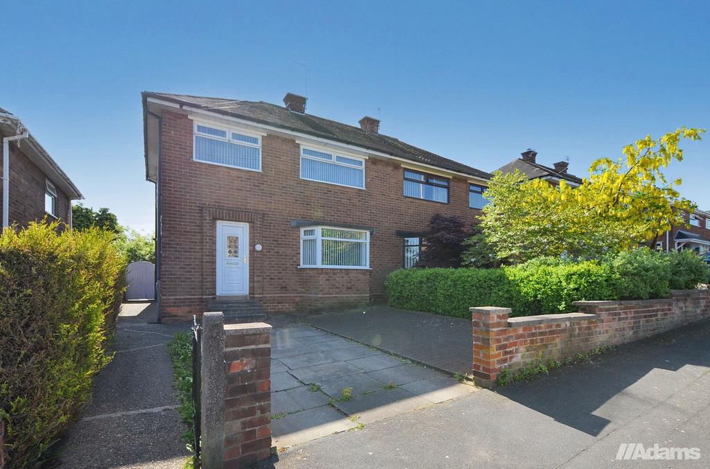 Windsor Grove, Runcorn 3 bed semi-detached house for sale - £180,000