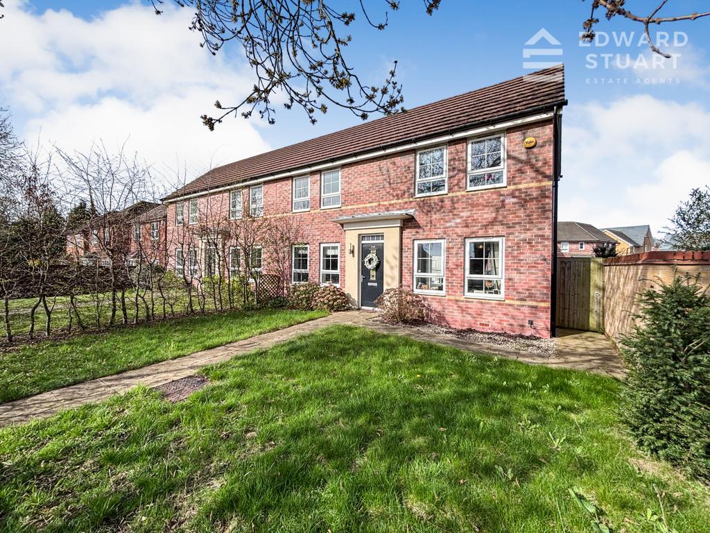 Peterborough PE2 3 bed semi-detached house for sale - £260,000