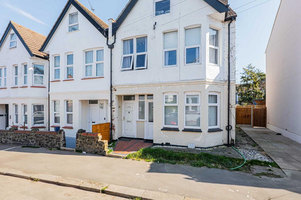 Tintern Avenue, Westcliff-on-sea, SS0 2 bed apartment for sale - £240,000