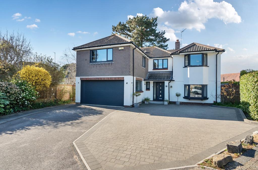 Freshwater Road, Friars Cliff... 5 bed detached house - £1,199,950