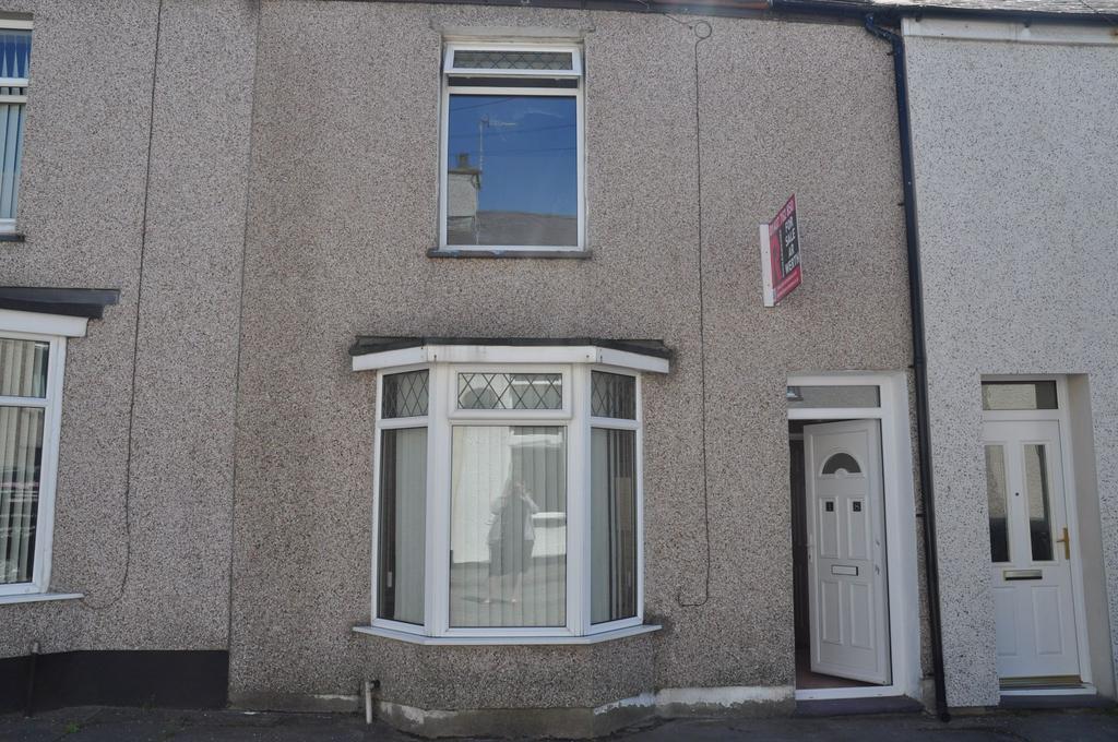 Gilbert Street, Holyhead 2 bed terraced house - £695 pcm (£160 pw)