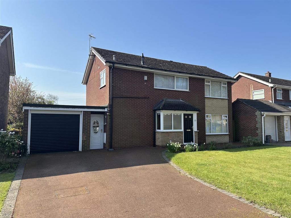 Sutton Road, Howden, Goole 3 bed detached house - £375,000