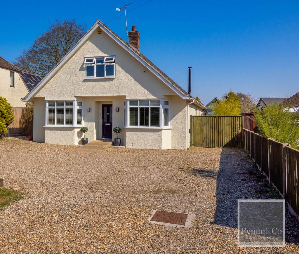 Brickle Road, Norwich NR14 4 bed detached house for sale - £475,000