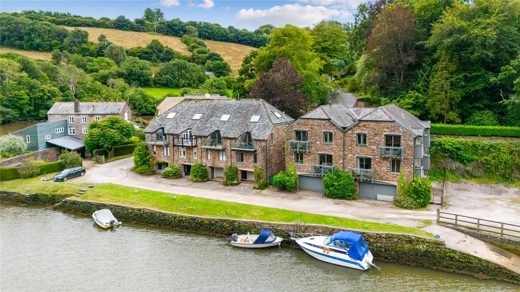 The Quay, Tuckenhay, Totnes 2 bed flat for sale - £350,000