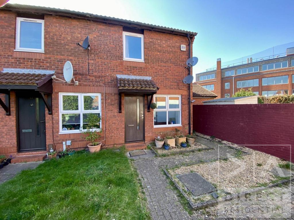 Hawthorne Place, Epsom KT17 3 bed end of terrace house - £2,000 pcm (£ ...