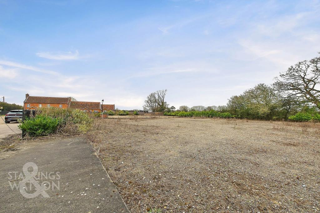 Bury Road, Hepworth, Diss IP22 Land - £195,000