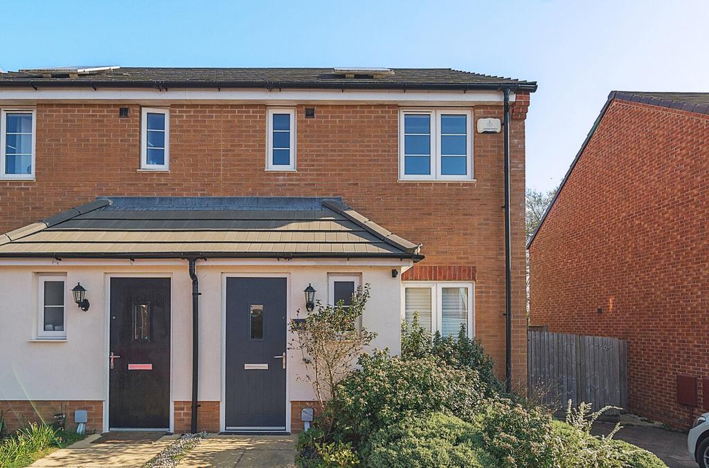 Langley Grove, Twyning, Tewkesbury 2 bed semi-detached house for sale ...