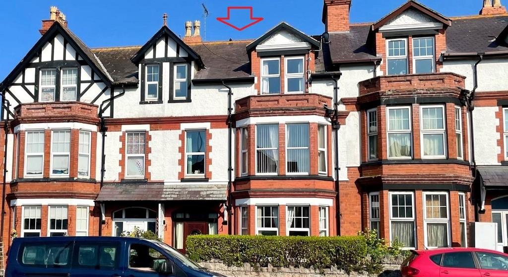Conway Road, Llandudno 6 bed terraced house for sale - £257,500