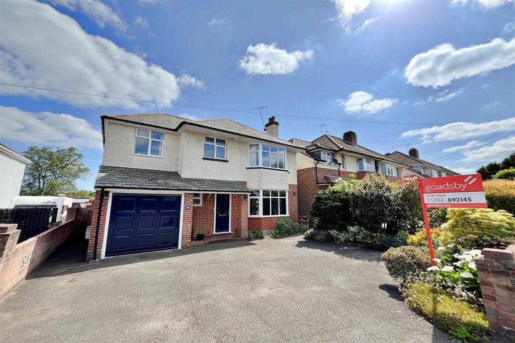 Broadstone 4 bed detached house for sale - £650,000