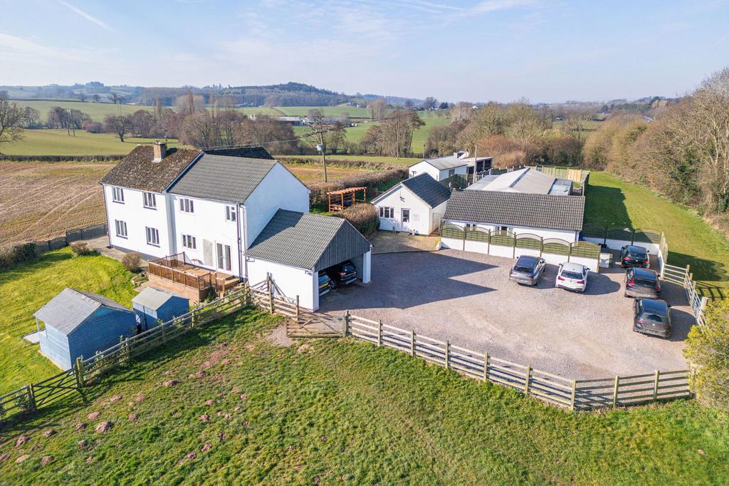 Mitchel Troy, Monmouth, Monmouthshire 5 bed detached house for sale - £ ...