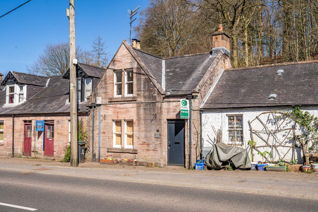 Bridge Cottage, Carronbridge, DG3 2 bed cottage - £80,000