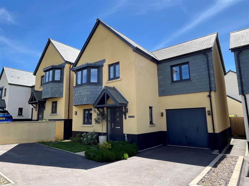Thorn Grove, Dartmouth 4 bed detached house to rent - £2,000 pcm (£462 pw)